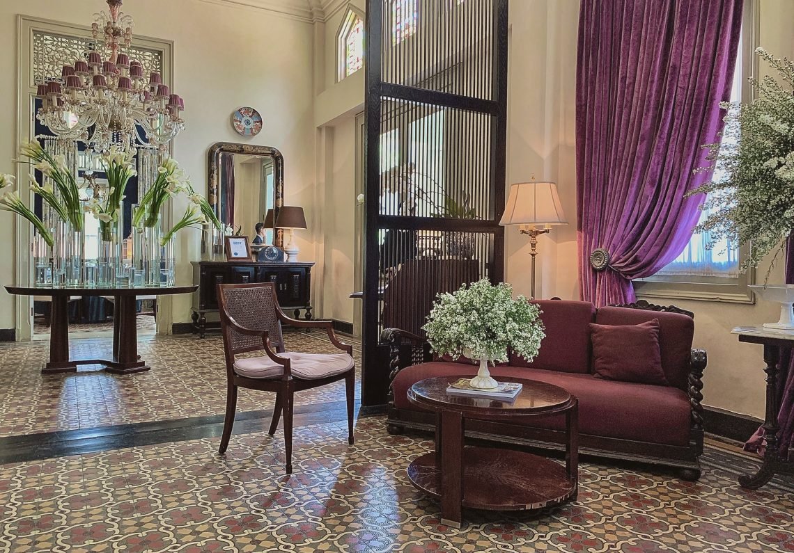 The Timeless Guru of Ethnic Colonial Style - asrinesia